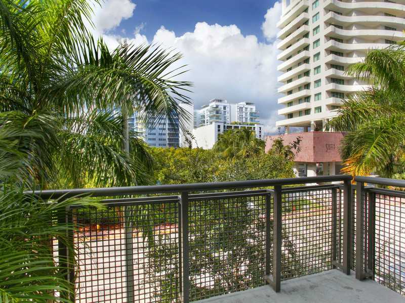 Terra Beachside Villas - 6000 Collins Ave Miami Beach 33140