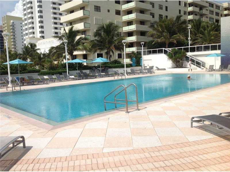 The Decoplage - 100 Lincoln Rd Miami Beach 33139